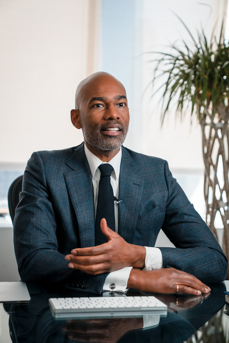 About Dr. Julius Few – Dr. Few Skincare